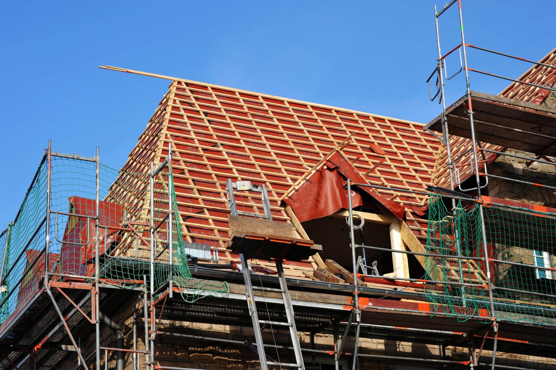 Gutsche Dach Design • 76327 Pfinztal → Gerüstbau